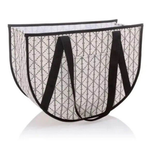 thirty-one | Bags | Thirty One Round Utility Tote Bag 3 Gift Moroccan ...